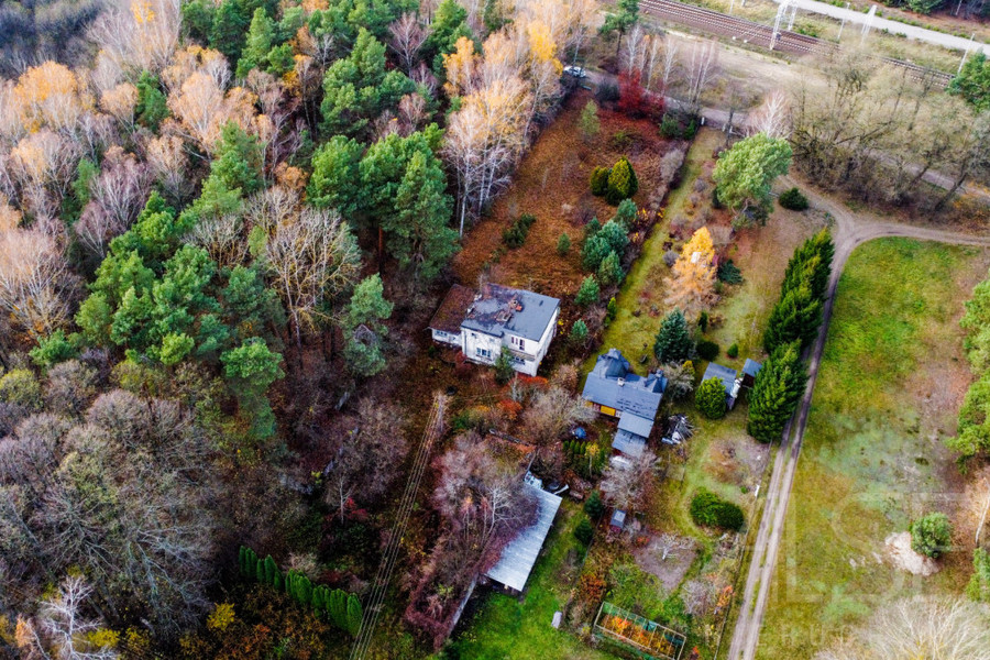 Dom z lat 70 z garażem | 5500 mkw działki | Gratka.pl