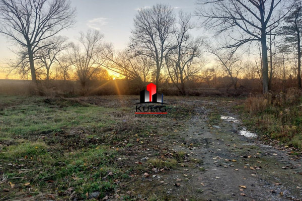 Kraków Nowa Huta ul.Sawy-Calińskiego 12a budowlana | Gratka.pl