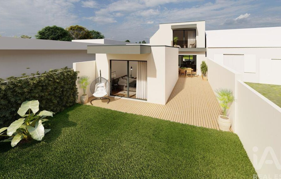 Dom na sprzedaż, 145 m², 8 pokoi | Gratka.pl