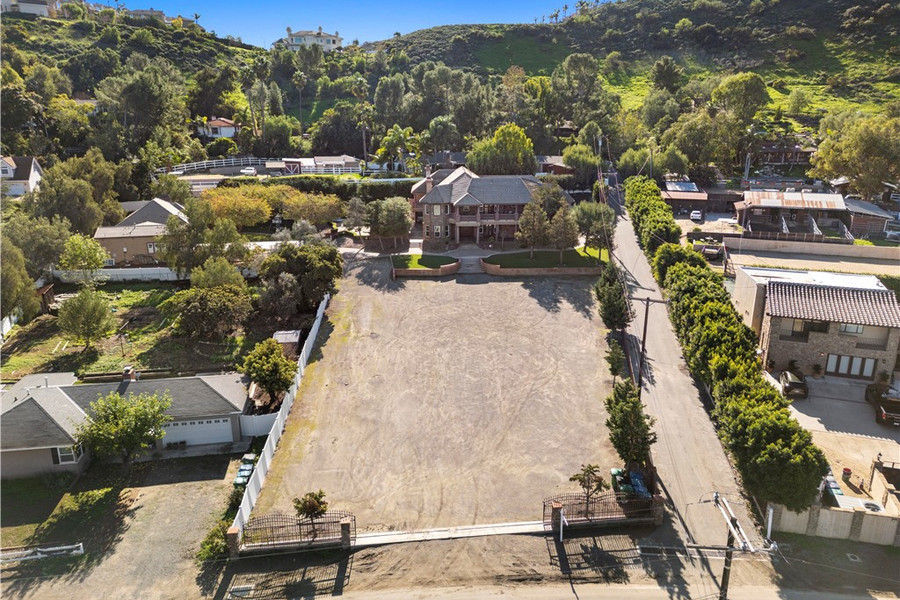 Dom na sprzedaż, 678 m², 8 pokoi | Gratka.pl