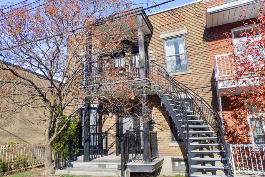 Dom na sprzedaż, 208 m², 6 pokoi | Gratka.pl