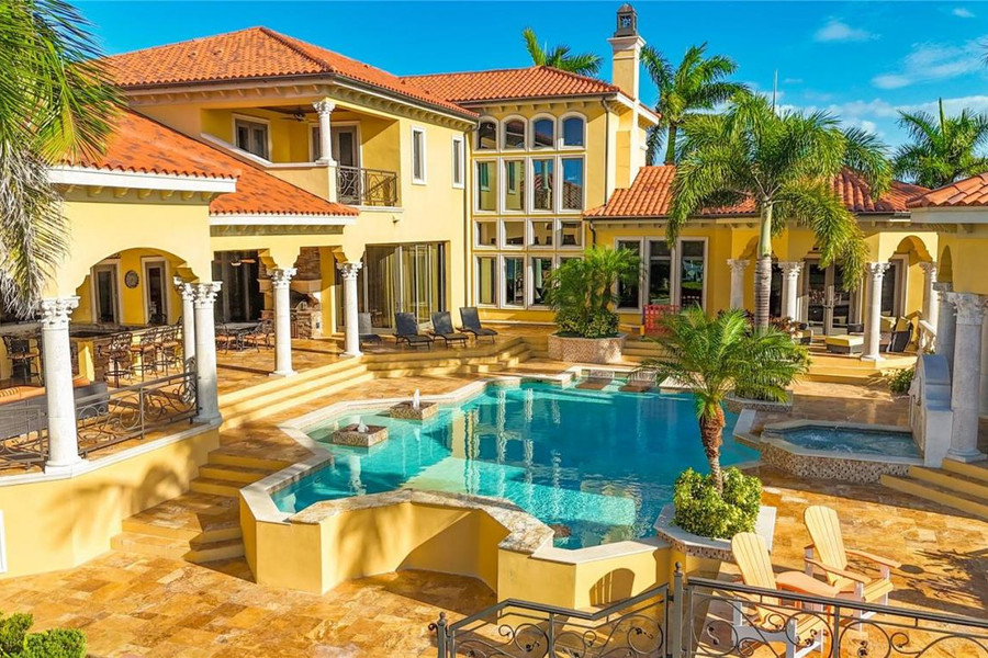 Dom na sprzedaż, 1 709 m², 5 pokoi | Gratka.pl