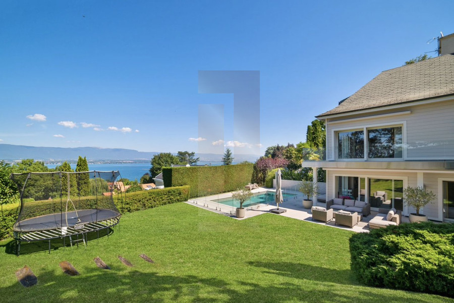 Dom na sprzedaż, 350 m², 10 pokoi | Gratka.pl