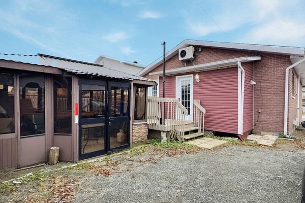 Dom na sprzedaż, 104 m², 15 pokoi | Gratka.pl