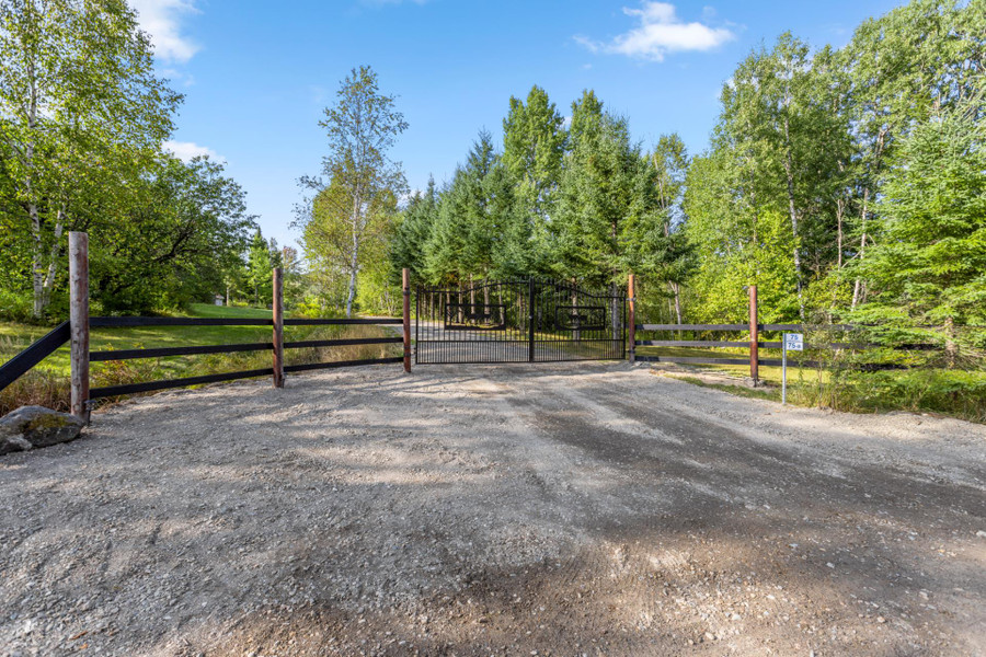 Działka lub grunt na sprzedaż, 88 719 m² | Gratka.pl